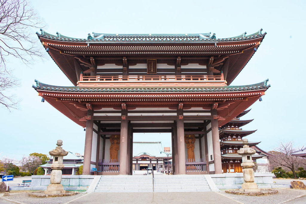 名古屋の二大観光名所！名古屋城と熱田神宮のみどころ＆その他おすすめの観光スポット - まっぷるトラベルガイド