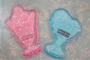 ダイソーのおすすめ保冷剤！ タイプ別に実際に使ってみたレビューをご紹介 - まっぷるウェブ